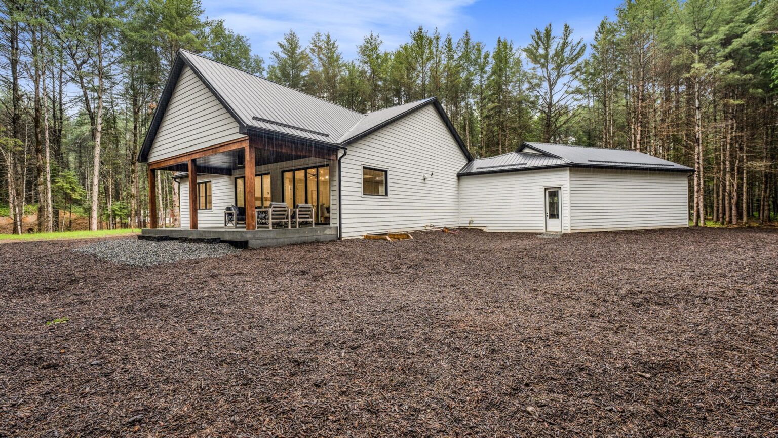 1055 DWIGHT BEACH ROAD | Fuller Developments - Farmhouses